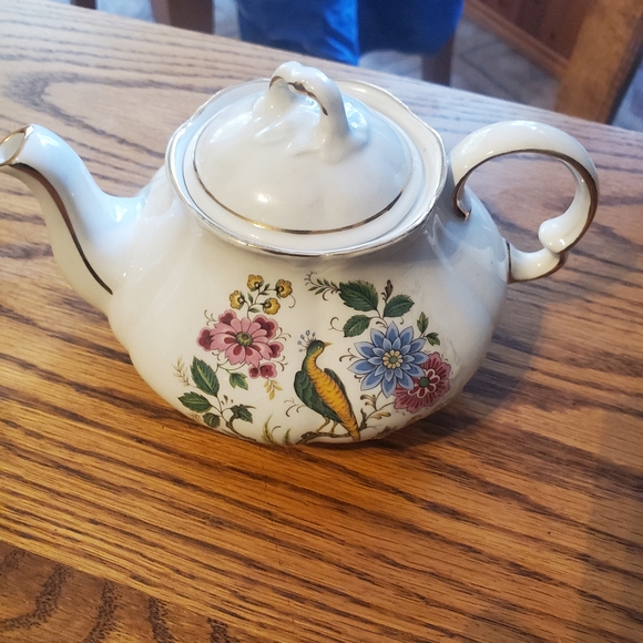 ellgreave | Kitchen | Ellgreave Wood Sons Genuine Ironstone Peacock ...